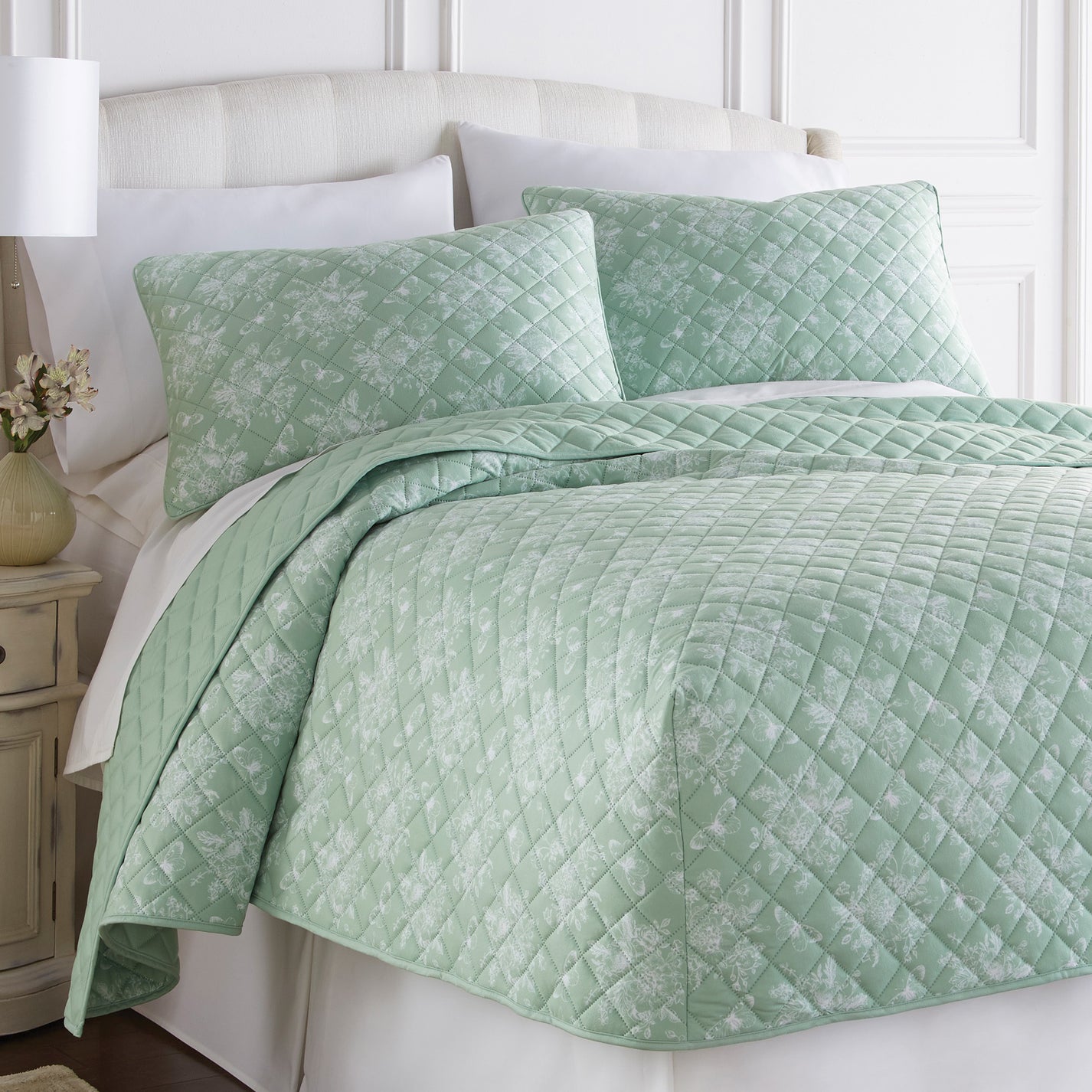 Fitted Quilts – Shavel Home Products